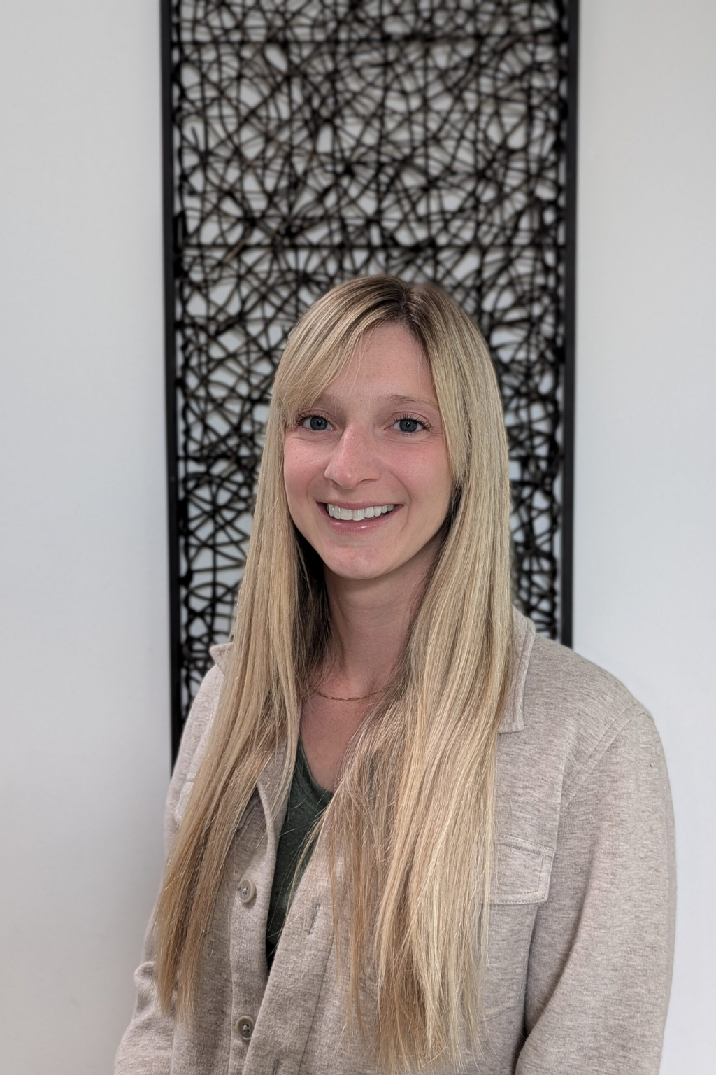 Alisha Thacker | Therapist at The Family Psychology Place Calgary